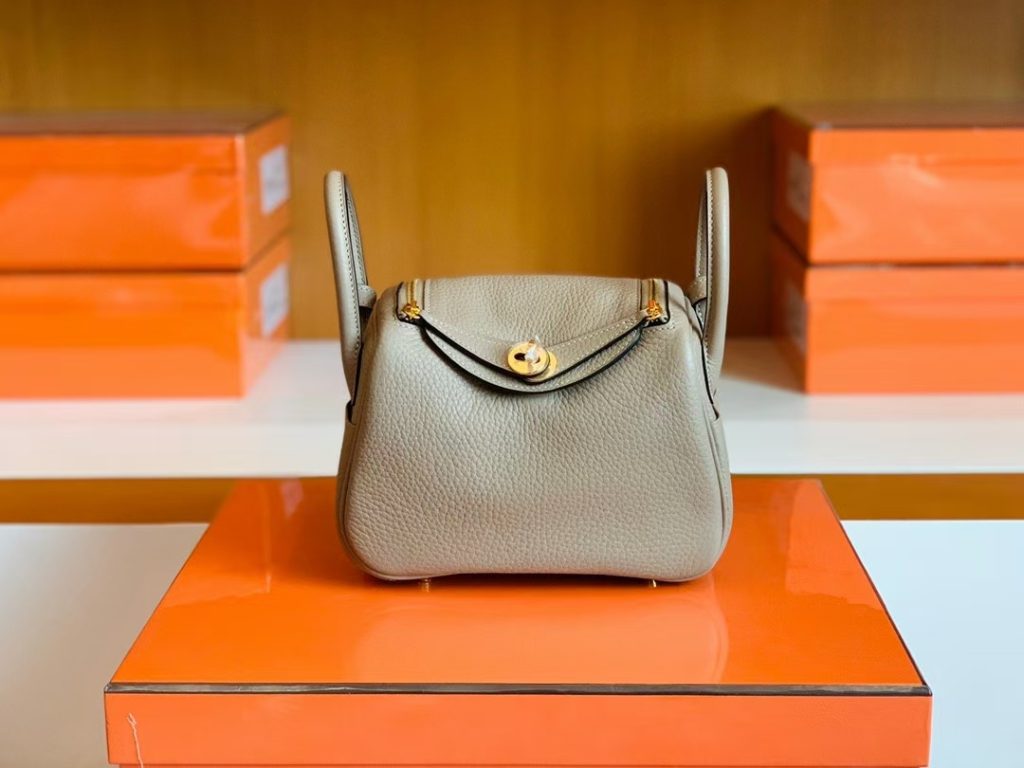 Hermes Mini Lindy TC Leather Griss Gold Hardware 19cm Full Handmade ...